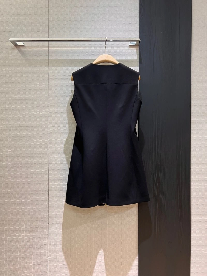 Indistinguishable Unclassified Brand Dress