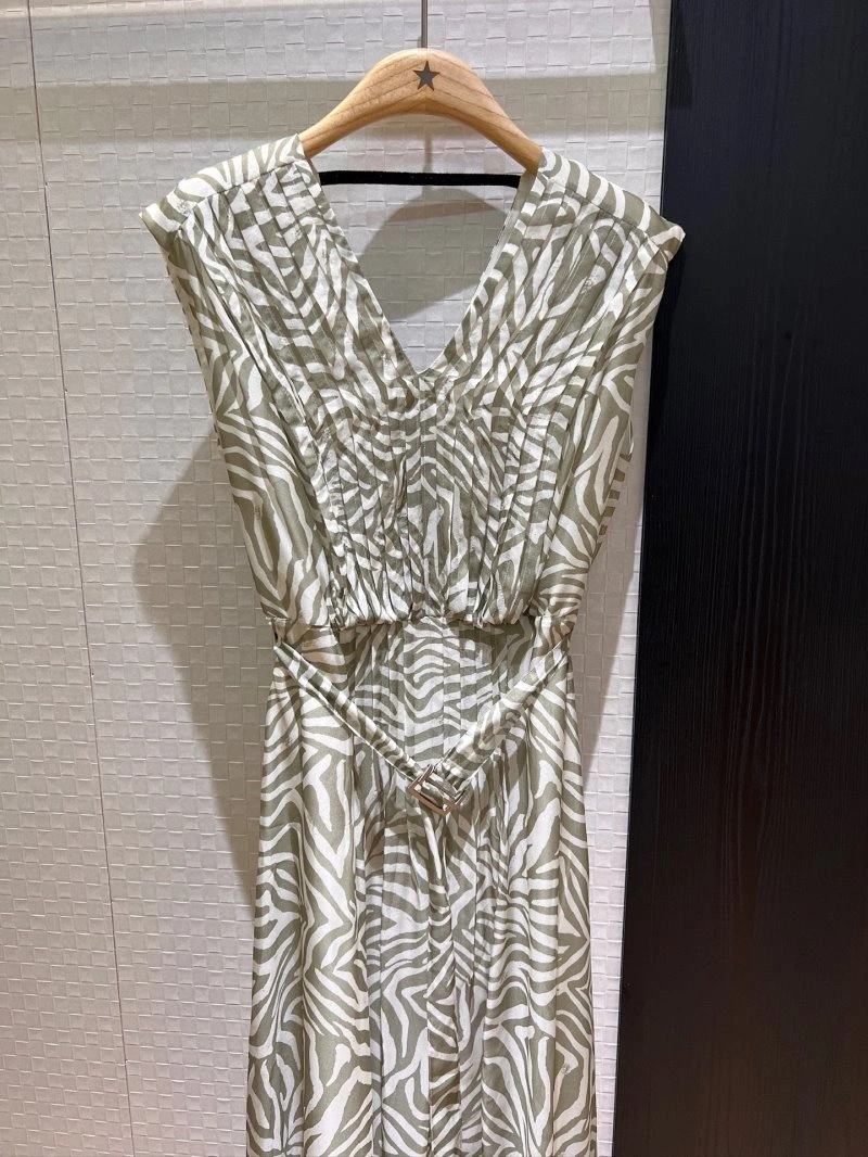 Affordable Unclassified Brand Dress
