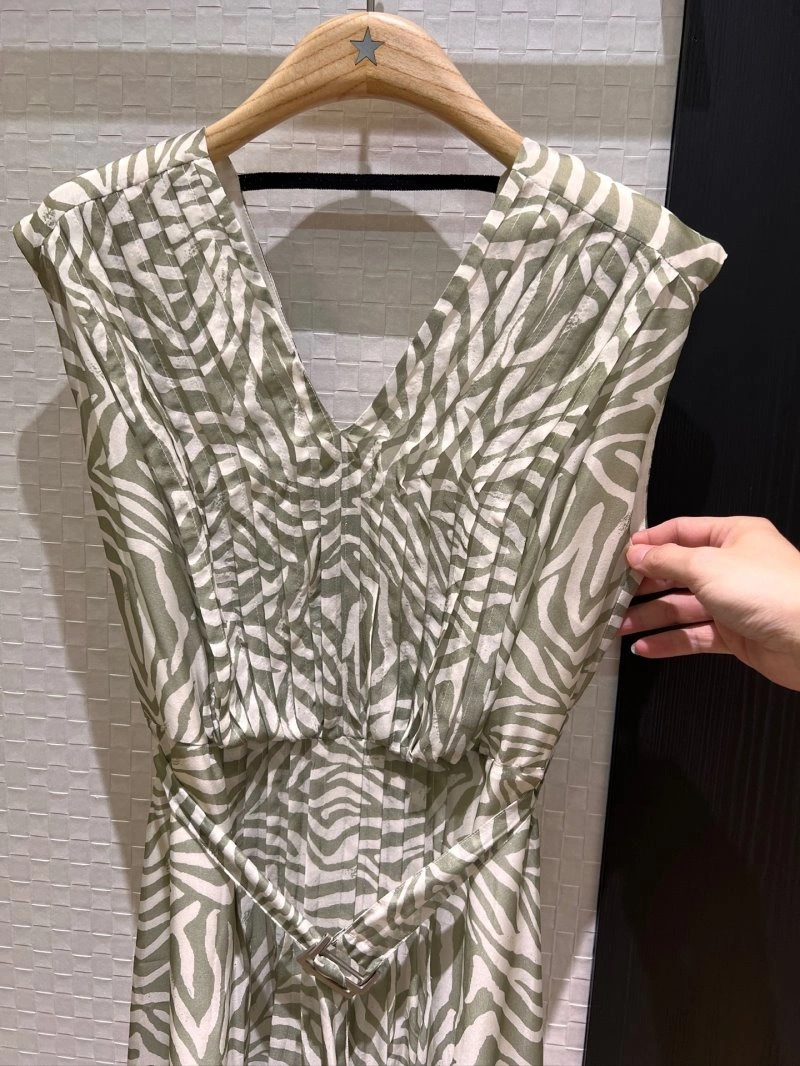 Affordable Unclassified Brand Dress