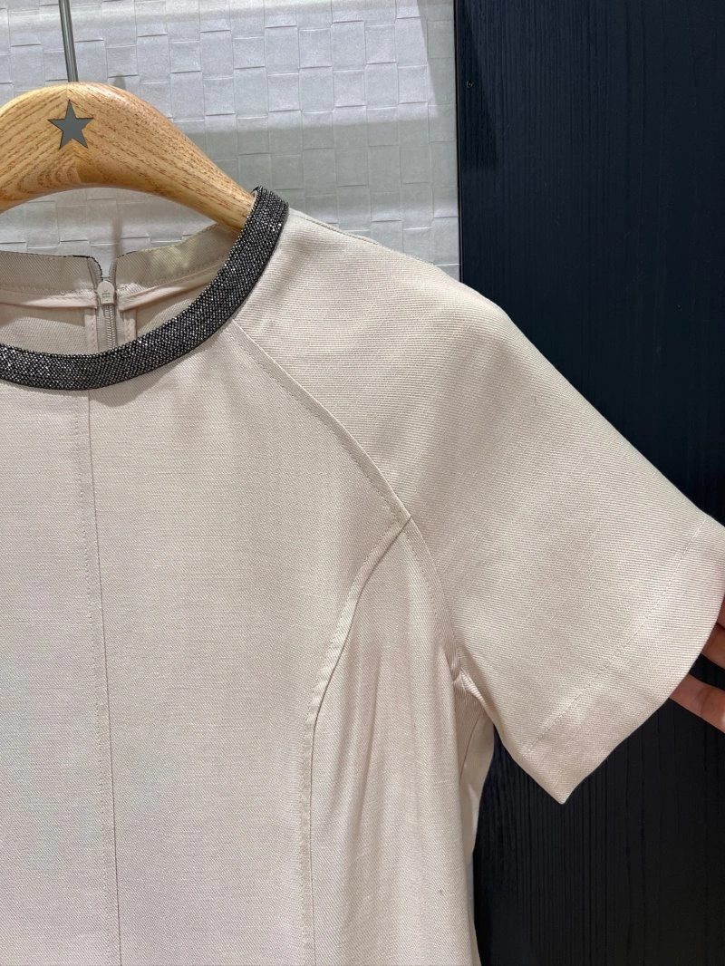 Cut-rate Unclassified Brand Dress