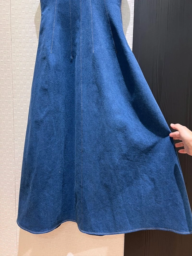 Cut-rate Unclassified Brand Dress