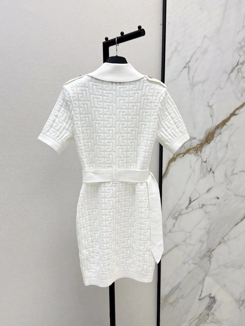 Top match Unclassified Brand Dress