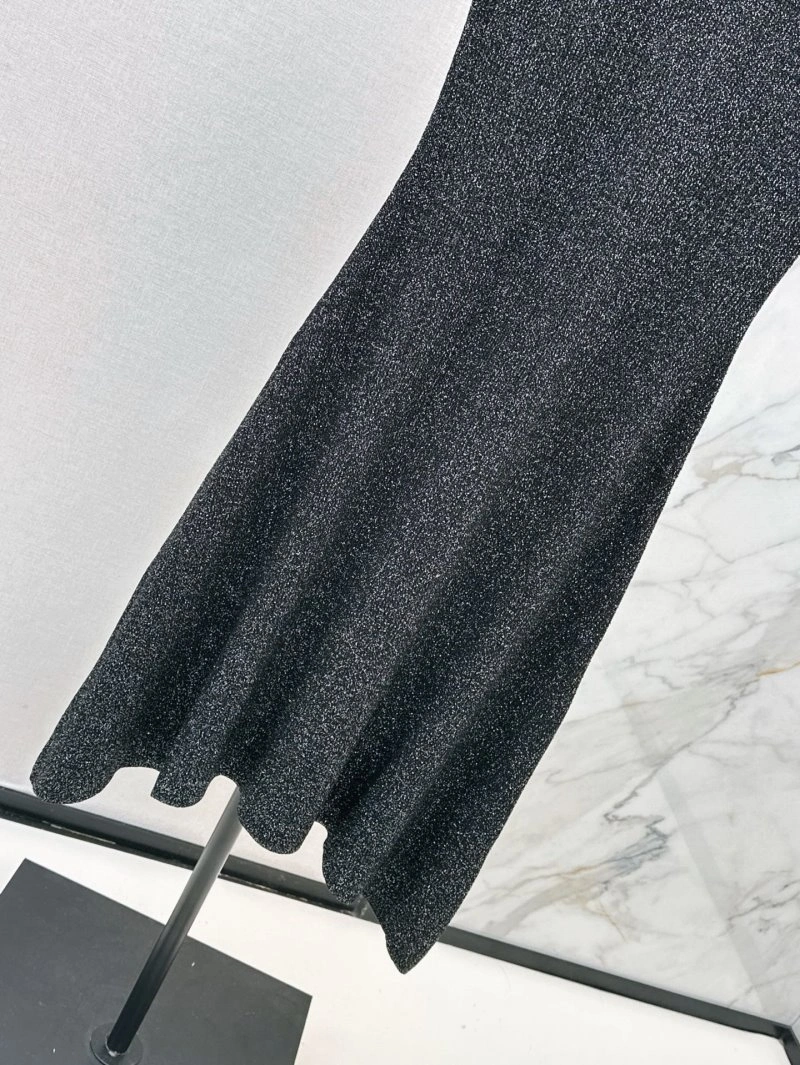 Indistinguishable Unclassified Brand Dress