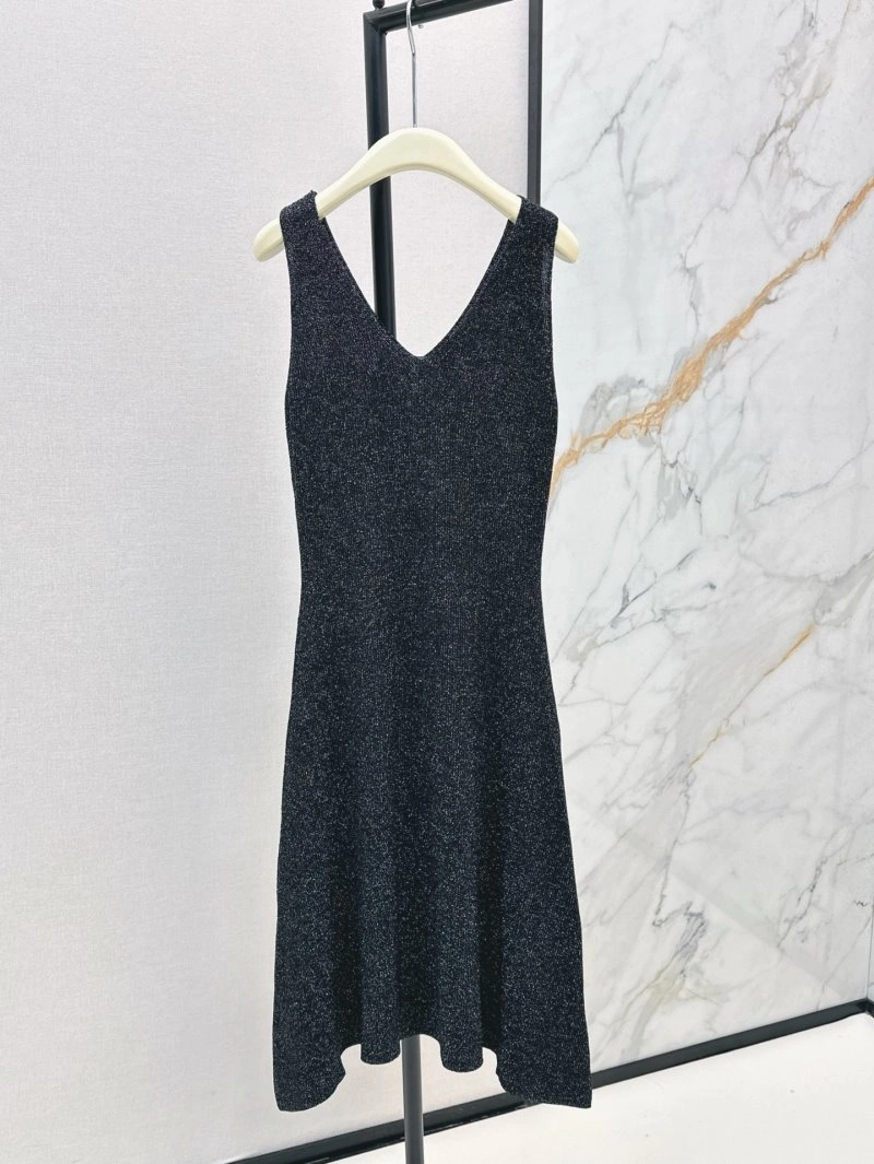 Indistinguishable Unclassified Brand Dress