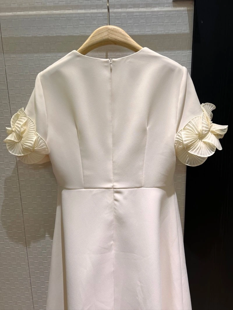 Brand-authenticated Unclassified Brand Dress