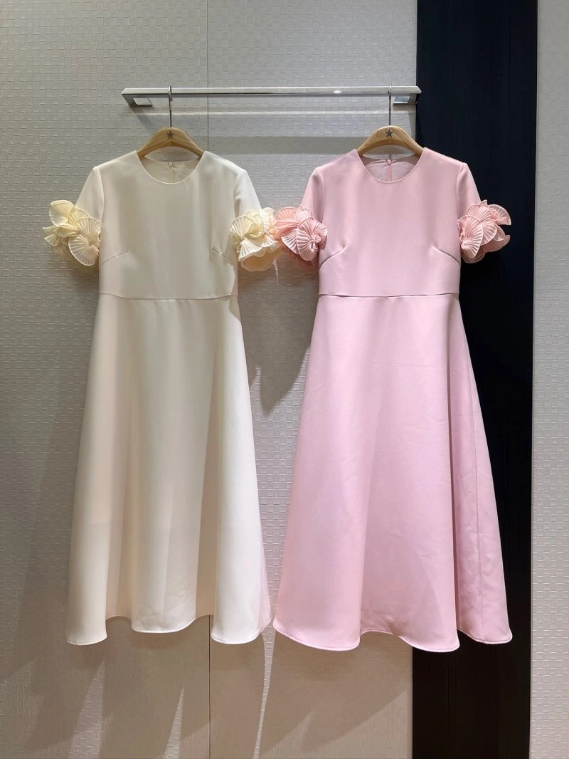 Brand-authenticated Unclassified Brand Dress