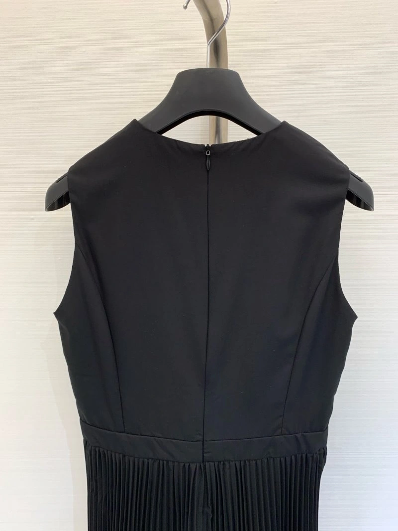 Authentic Unclassified Brand Dress
