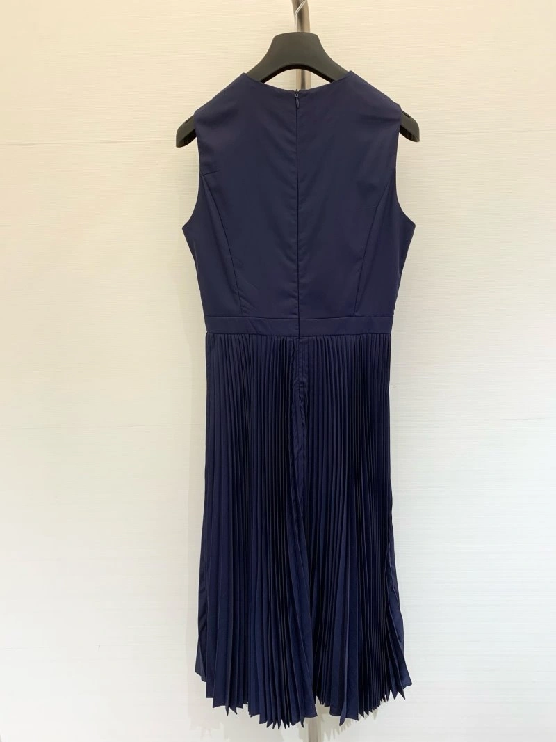 Brand-authenticated Unclassified Brand Dress