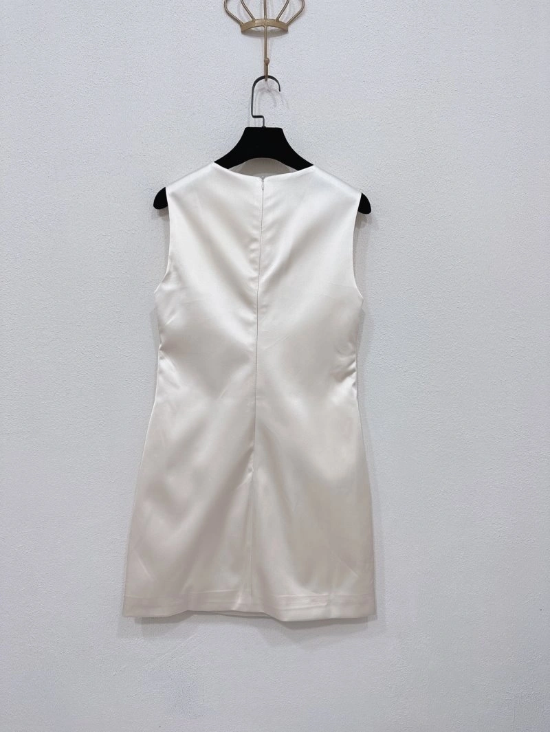 Cut-rate Unclassified Brand Dress