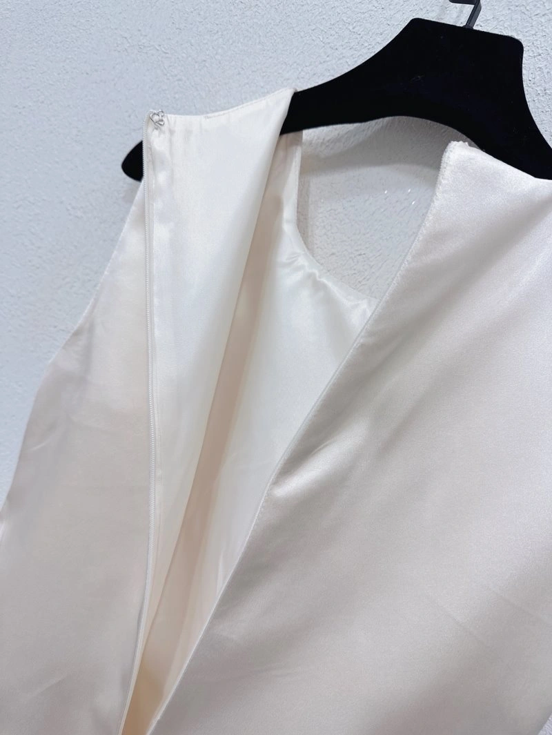 Cut-rate Unclassified Brand Dress