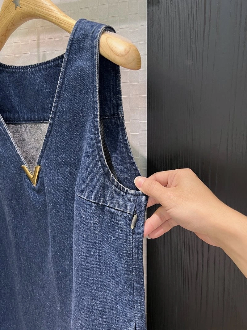 Exact replica Unclassified Brand Dress