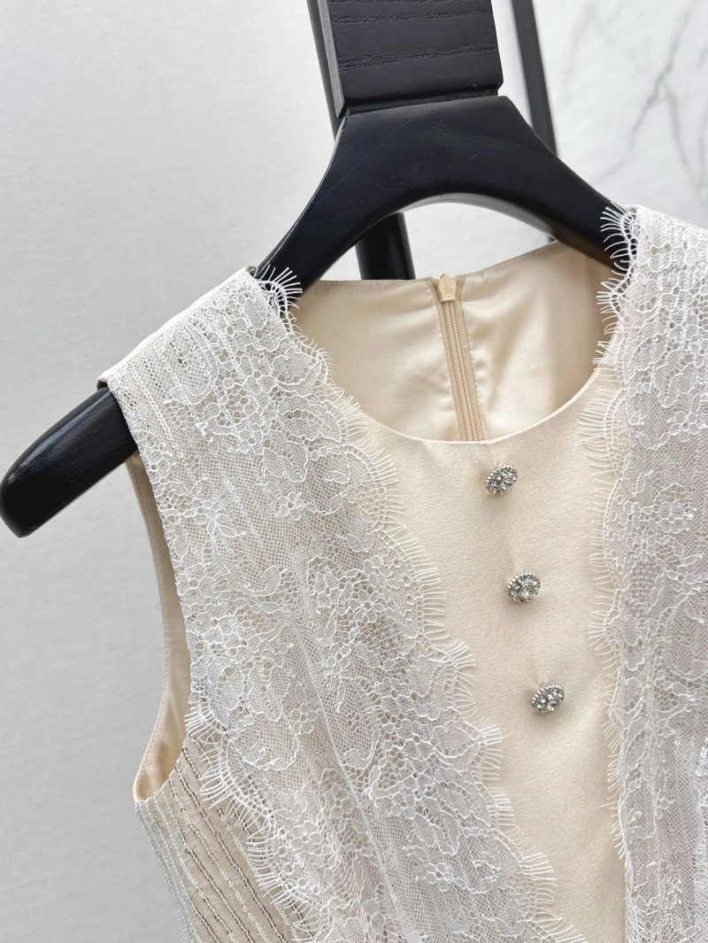 Cut-rate Unclassified Brand Dress