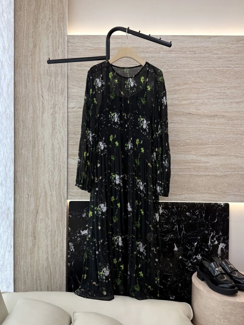 Unclassified Brand Dress