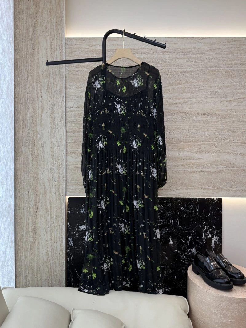 Exact replica Unclassified Brand Dress