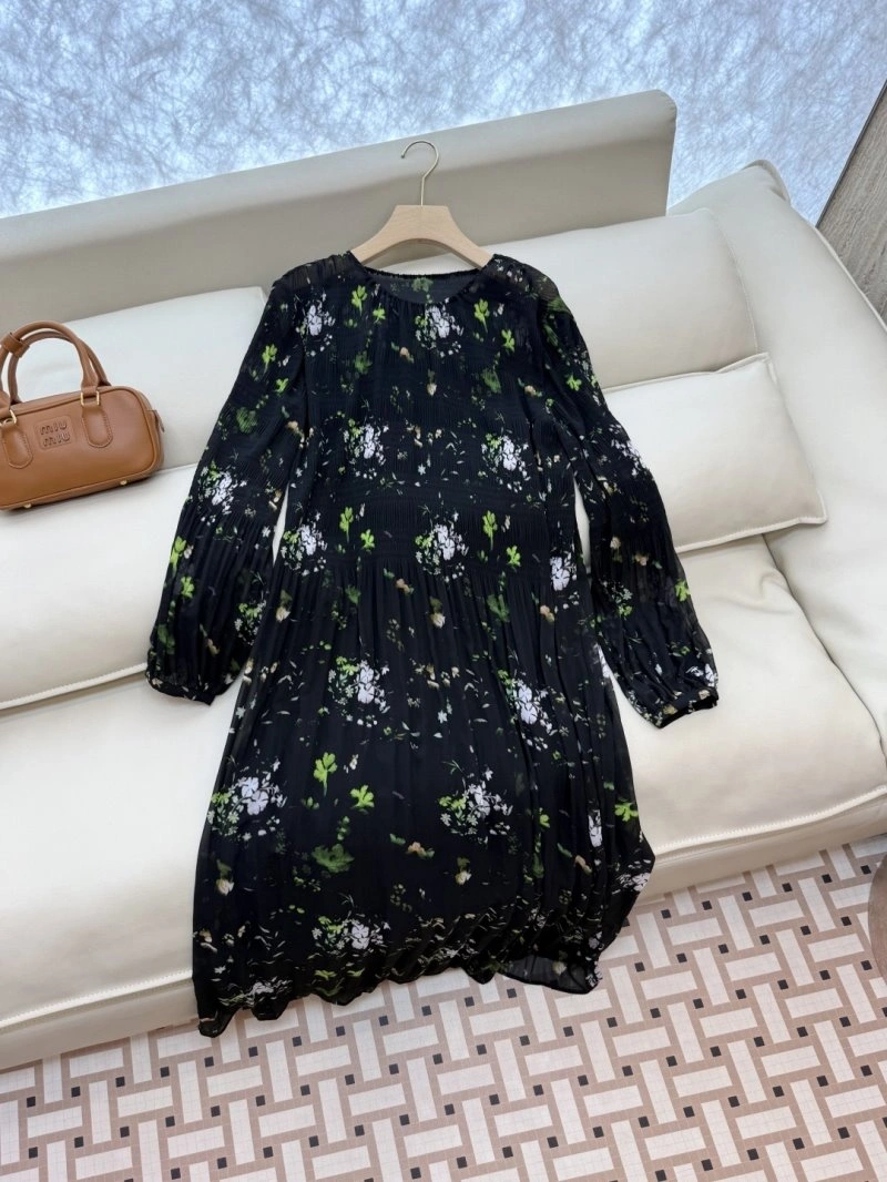 Exact replica Unclassified Brand Dress