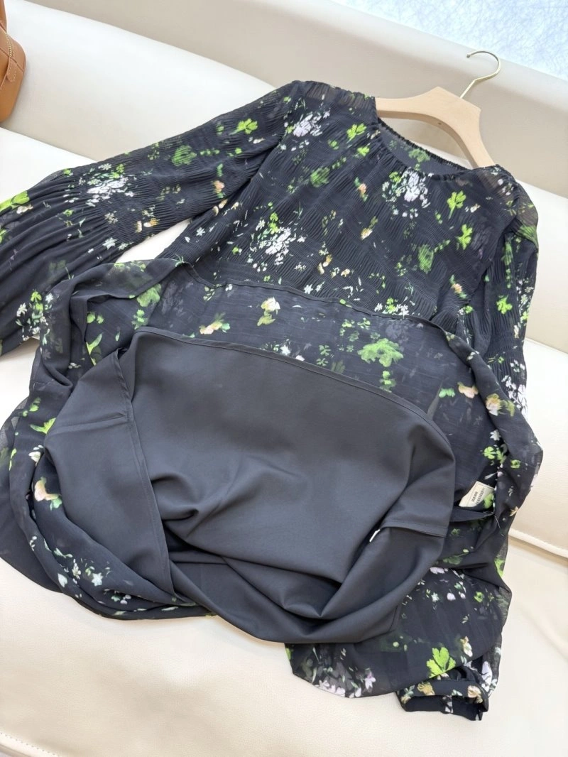 Exact replica Unclassified Brand Dress