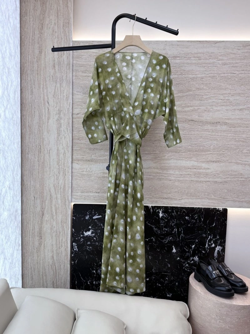 Unclassified Brand Dress