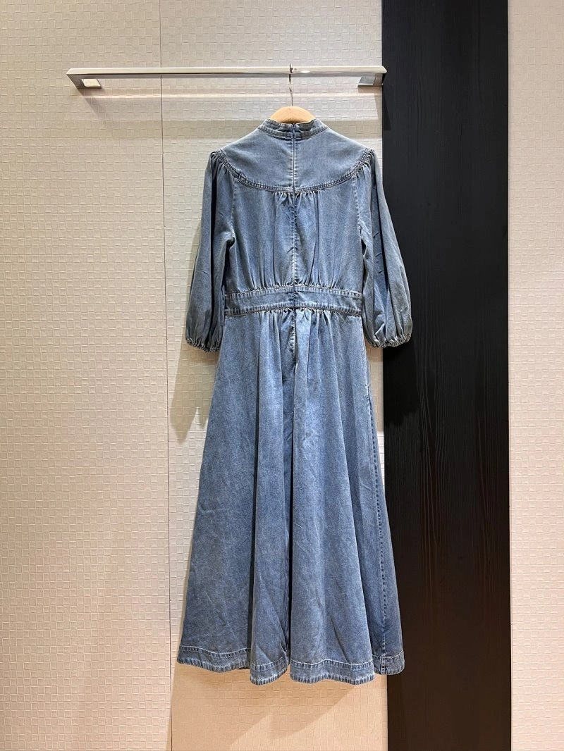Genuine Unclassified Brand Dress
