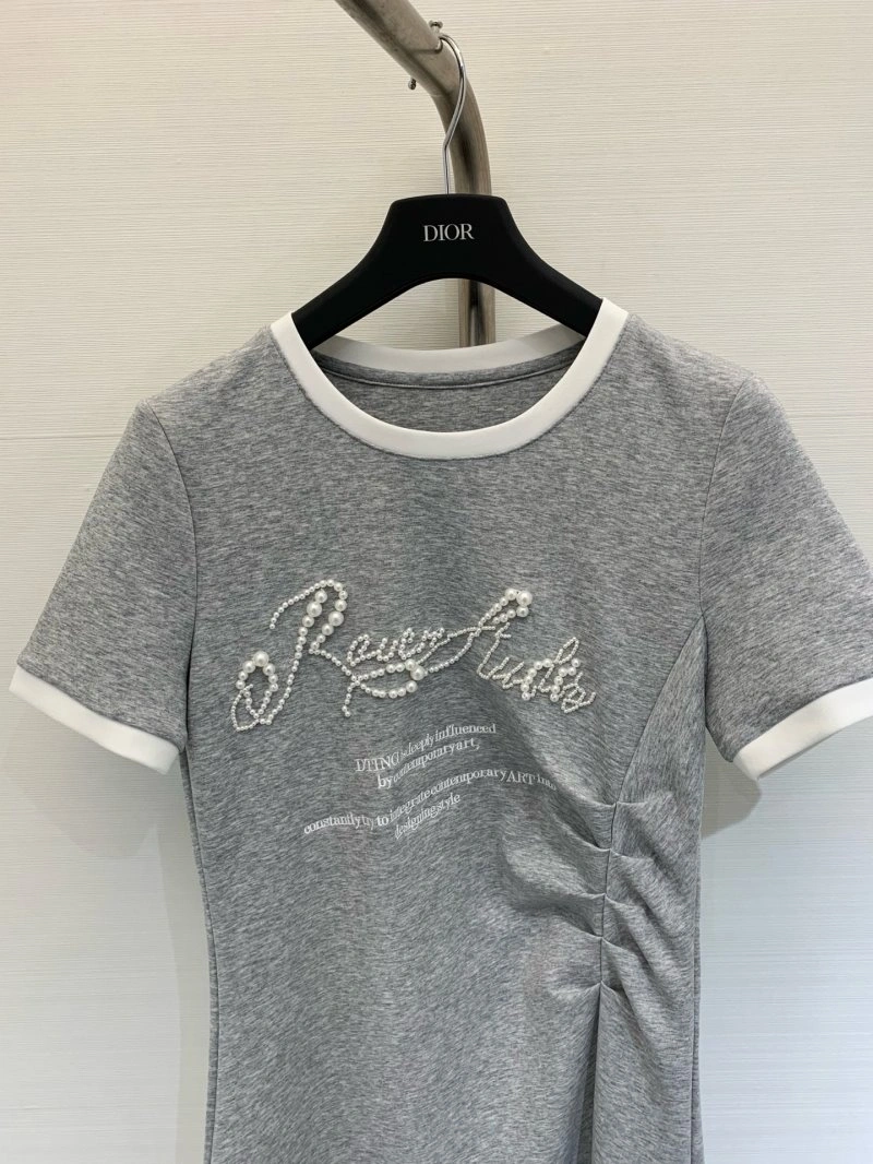 Accurate model Unclassified Brand Dress