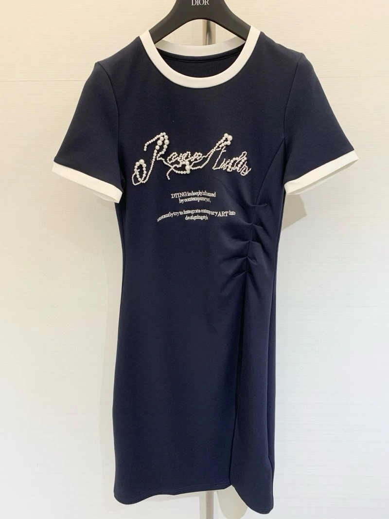 Low-cost Unclassified Brand Dress