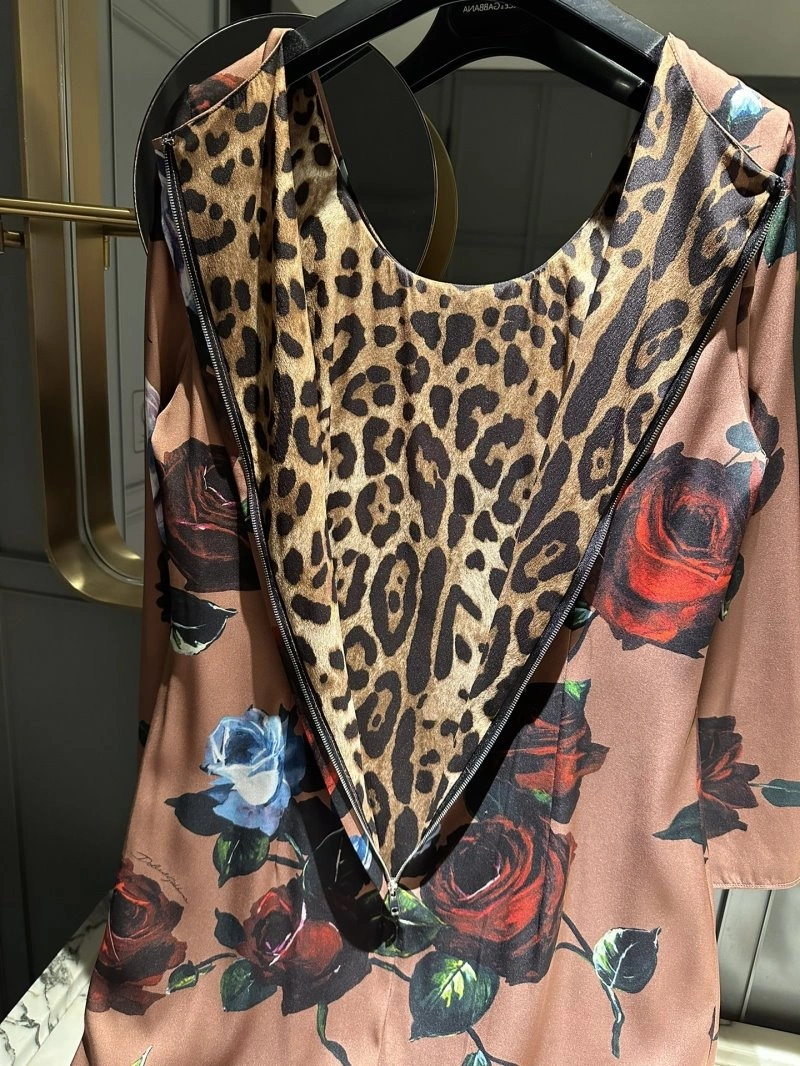 Low-cost Unclassified Brand Dress