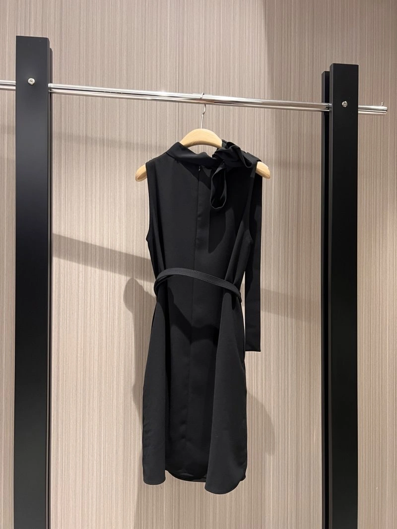 Real Unclassified Brand Dress