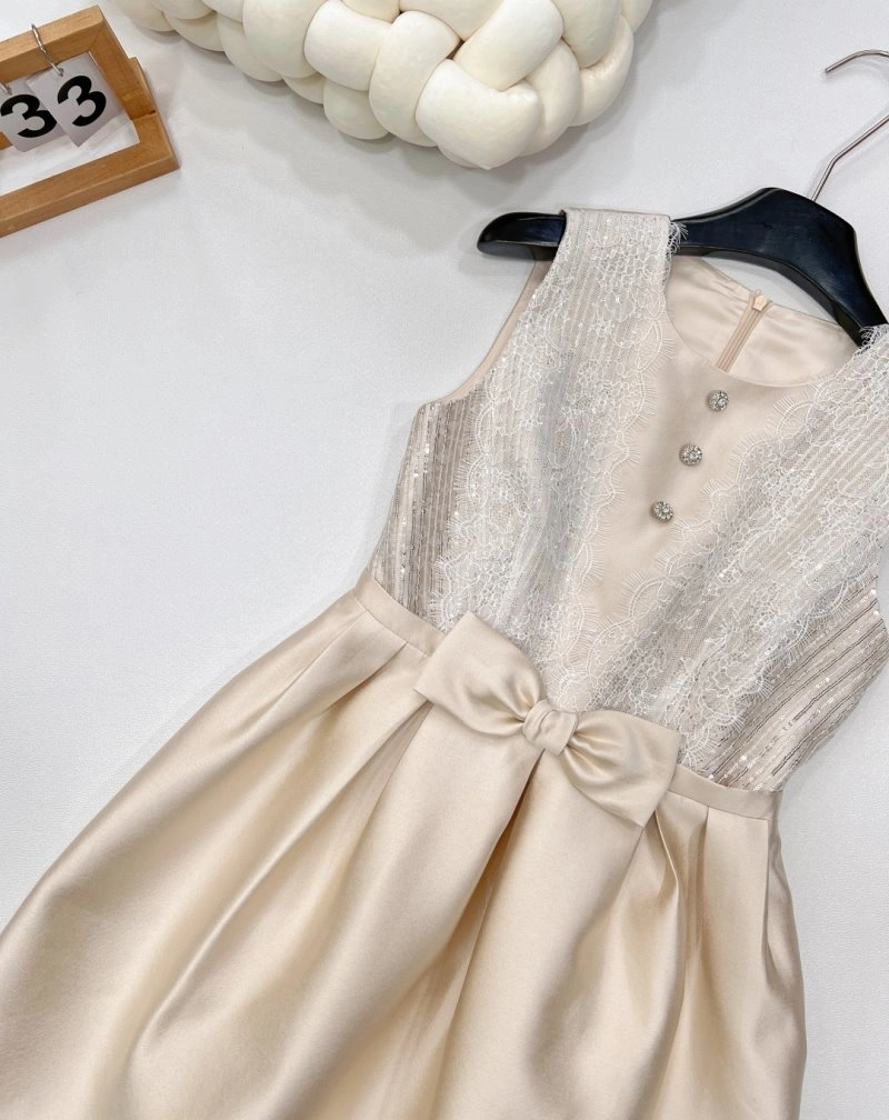 Real Unclassified Brand Dress