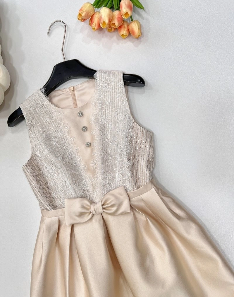Real Unclassified Brand Dress