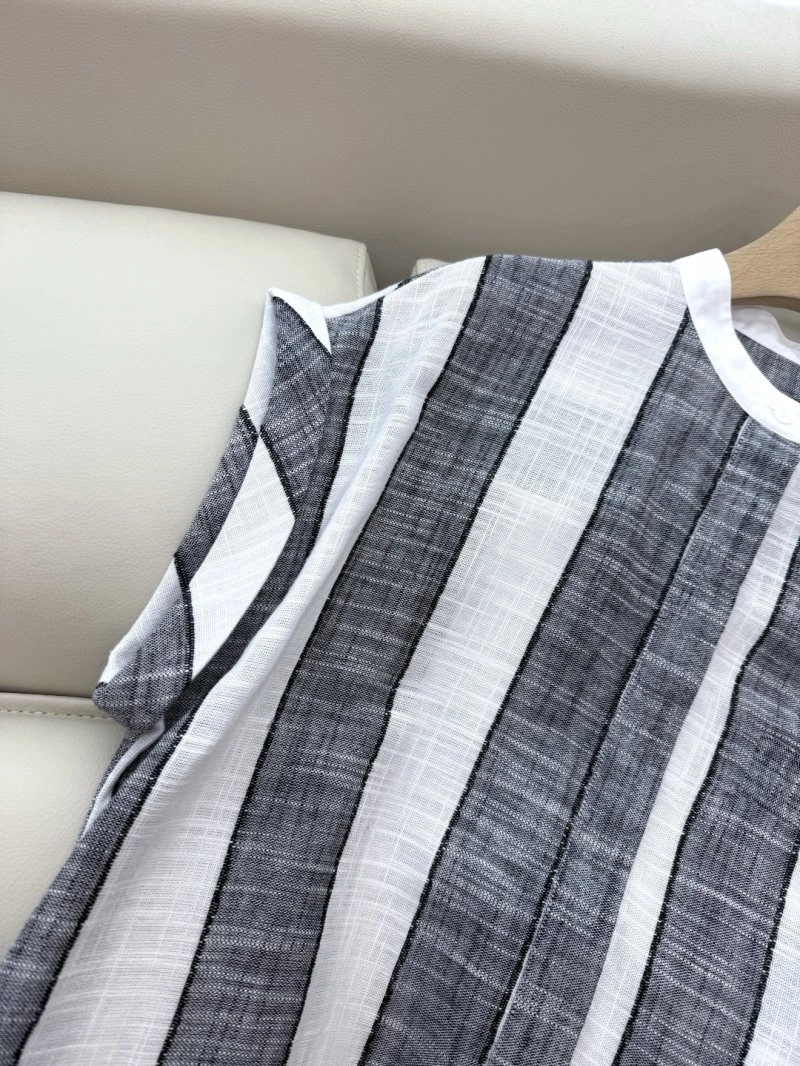 Inexpensive Unclassified Brand Dress