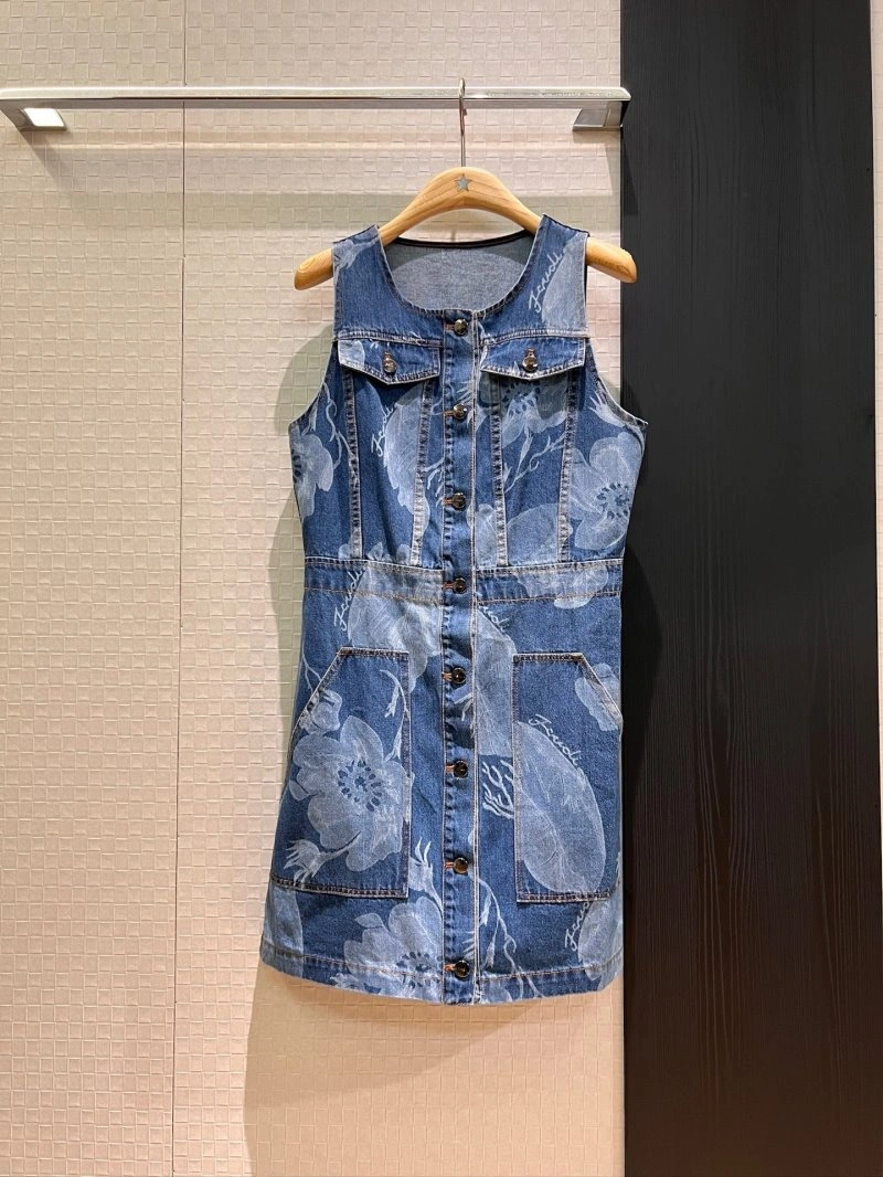 Unclassified Brand Dress