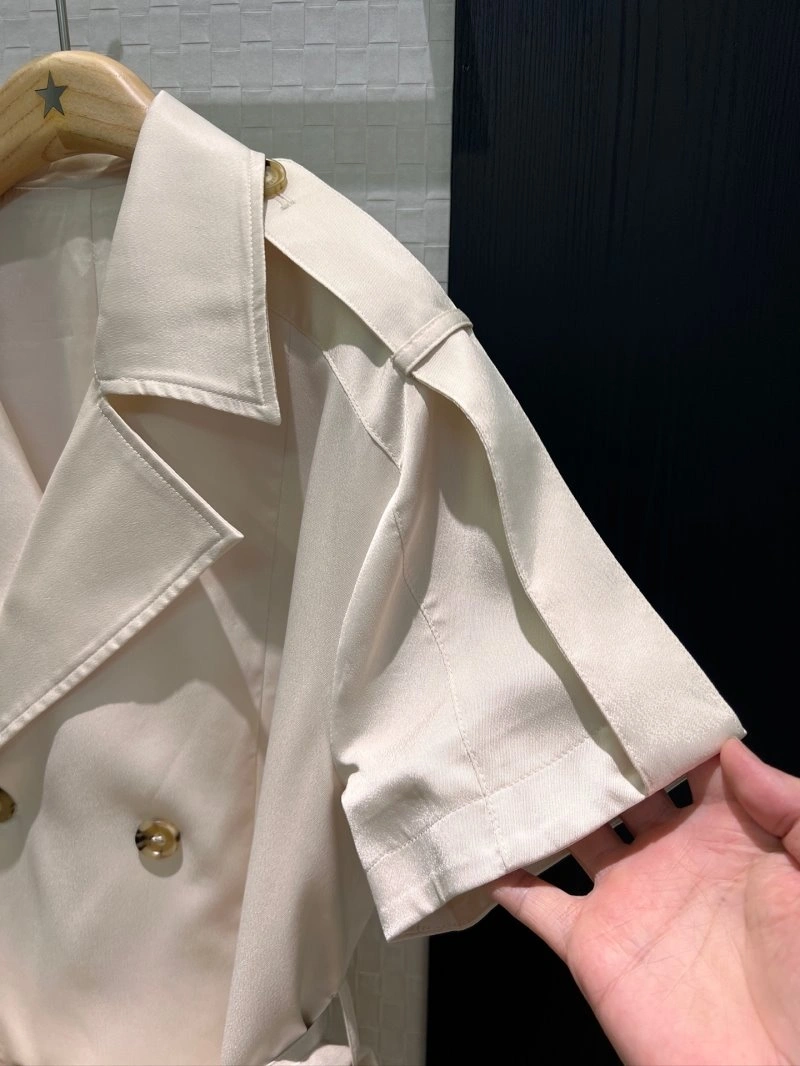 Indistinguishable Unclassified Brand Dress