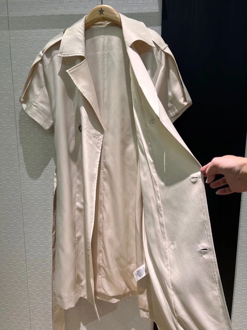 Indistinguishable Unclassified Brand Dress