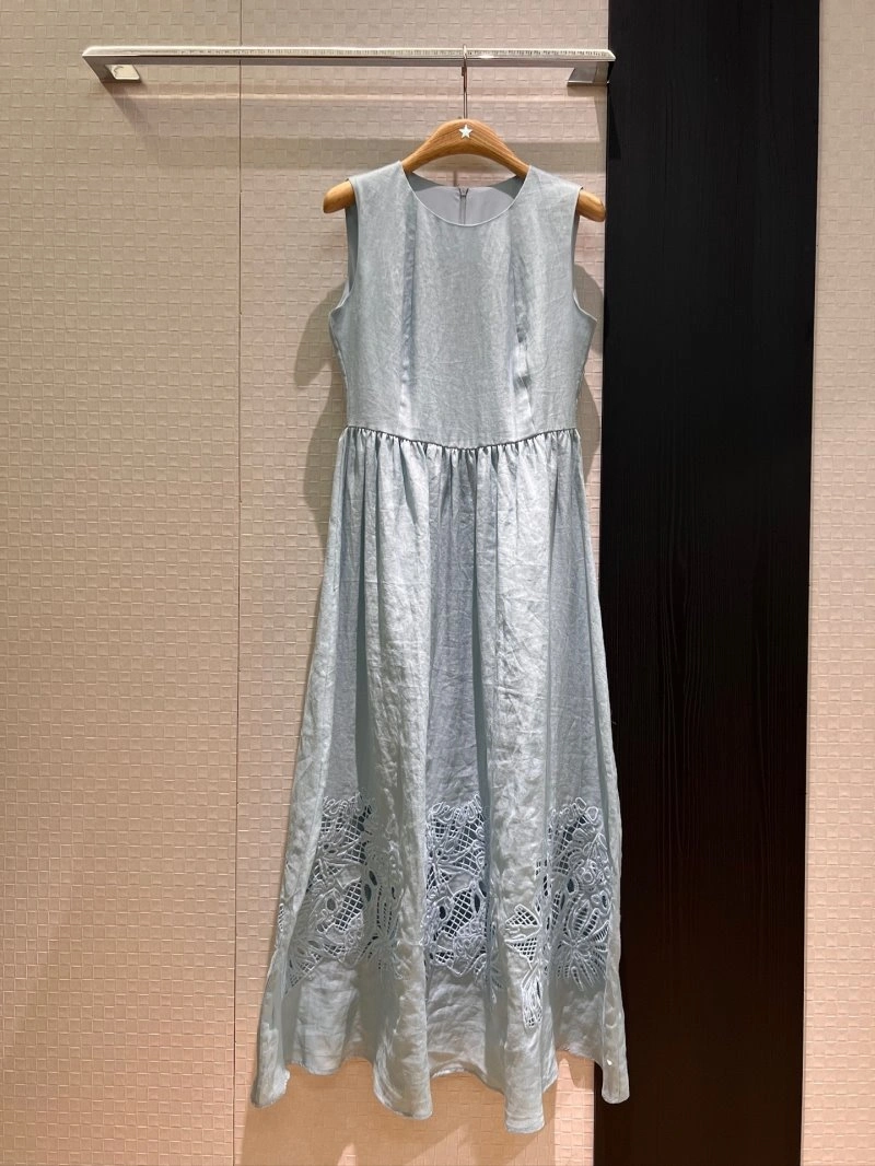 Unclassified Brand Dress