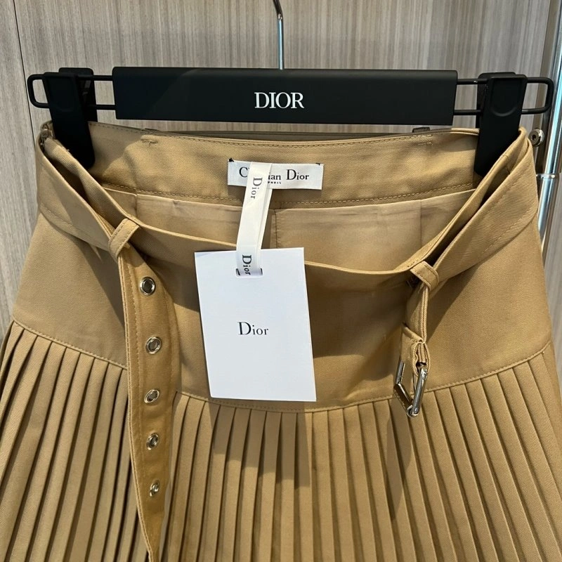 Value-priced Unclassified Brand Dress
