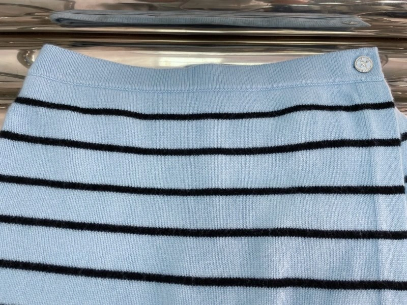 Genuine Unclassified Brand Dress