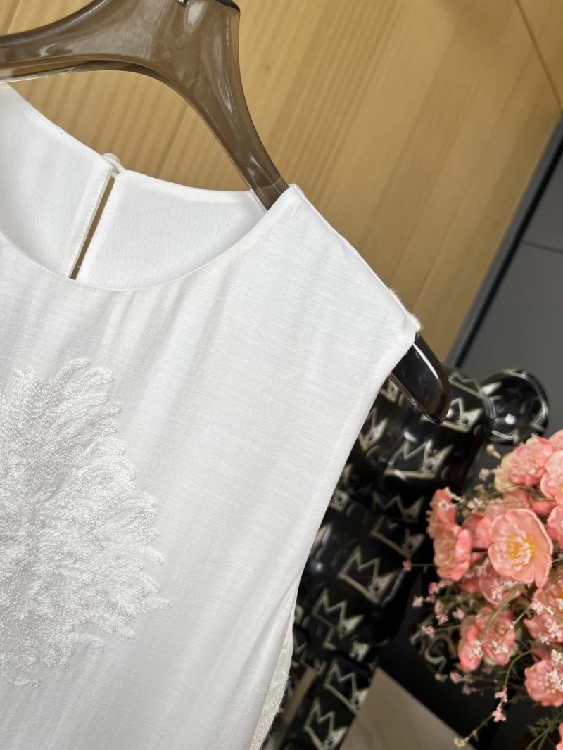 Reasonably priced Unclassified Brand Dress