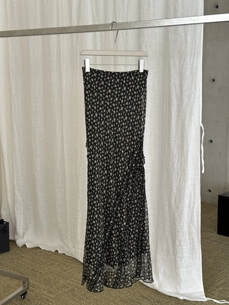 Genuine Unclassified Brand Dress