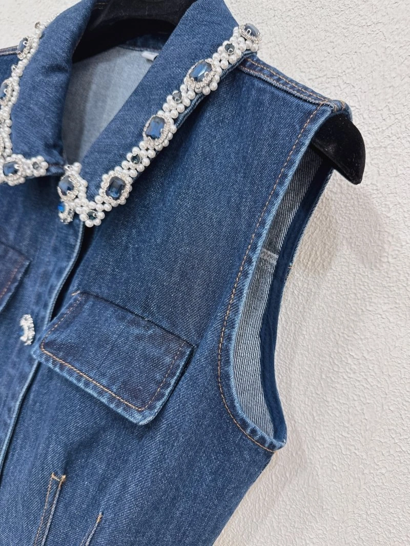 Low-cost Unclassified Brand Dress