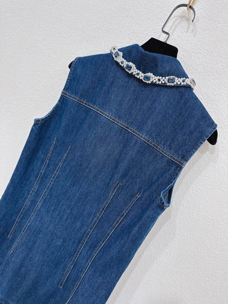 Low-cost Unclassified Brand Dress