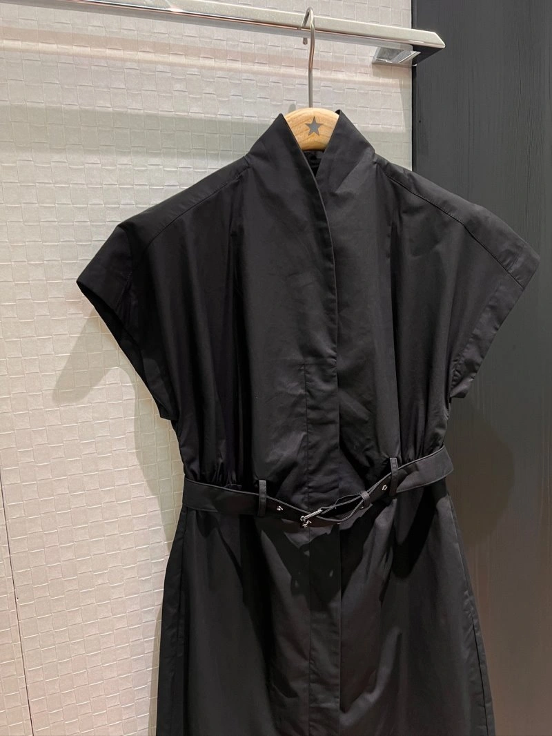 Low-cost Unclassified Brand Dress