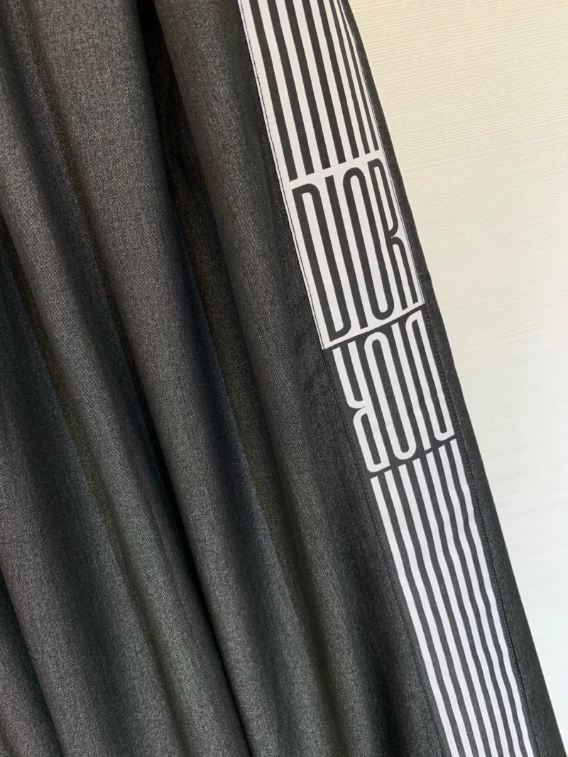 Genuine Unclassified Brand Dress