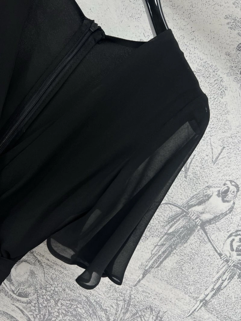 Exact replica Unclassified Brand Dress
