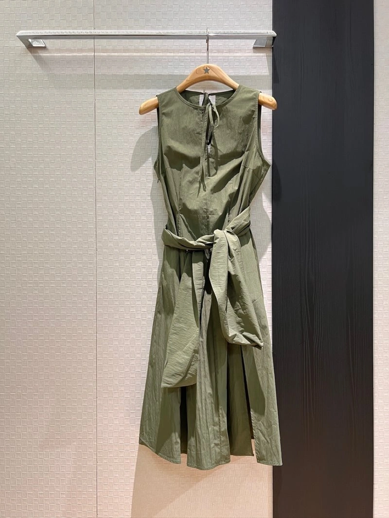 Unclassified Brand Dress