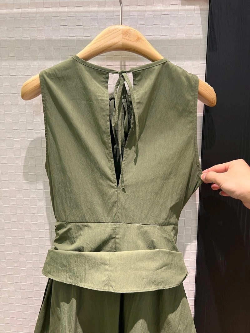 Genuine Unclassified Brand Dress