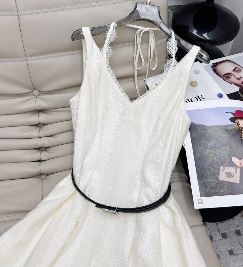Indistinguishable Unclassified Brand Dress