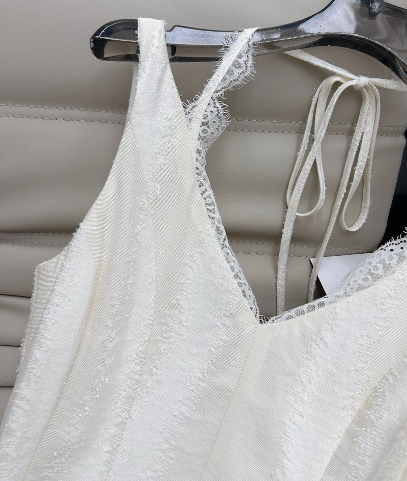 Indistinguishable Unclassified Brand Dress