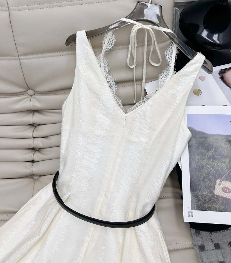 Indistinguishable Unclassified Brand Dress