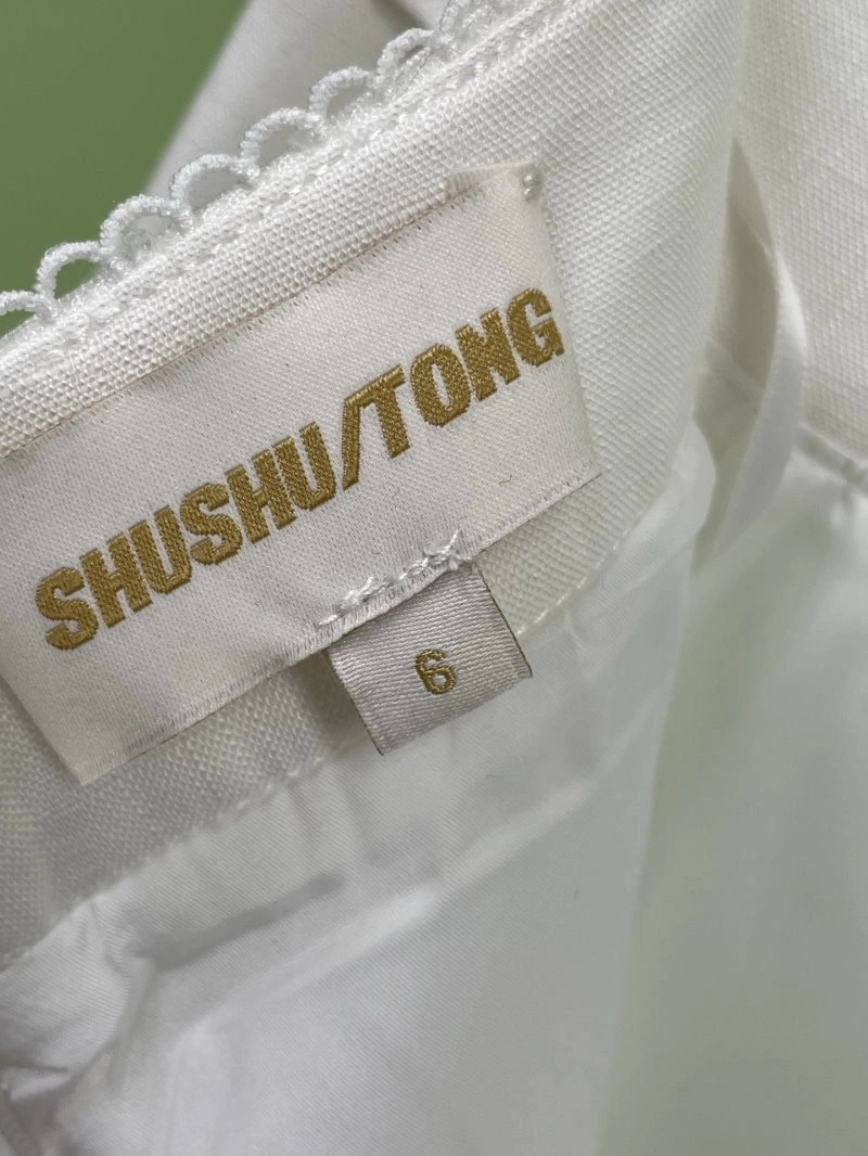 Value-priced Unclassified Brand Dress