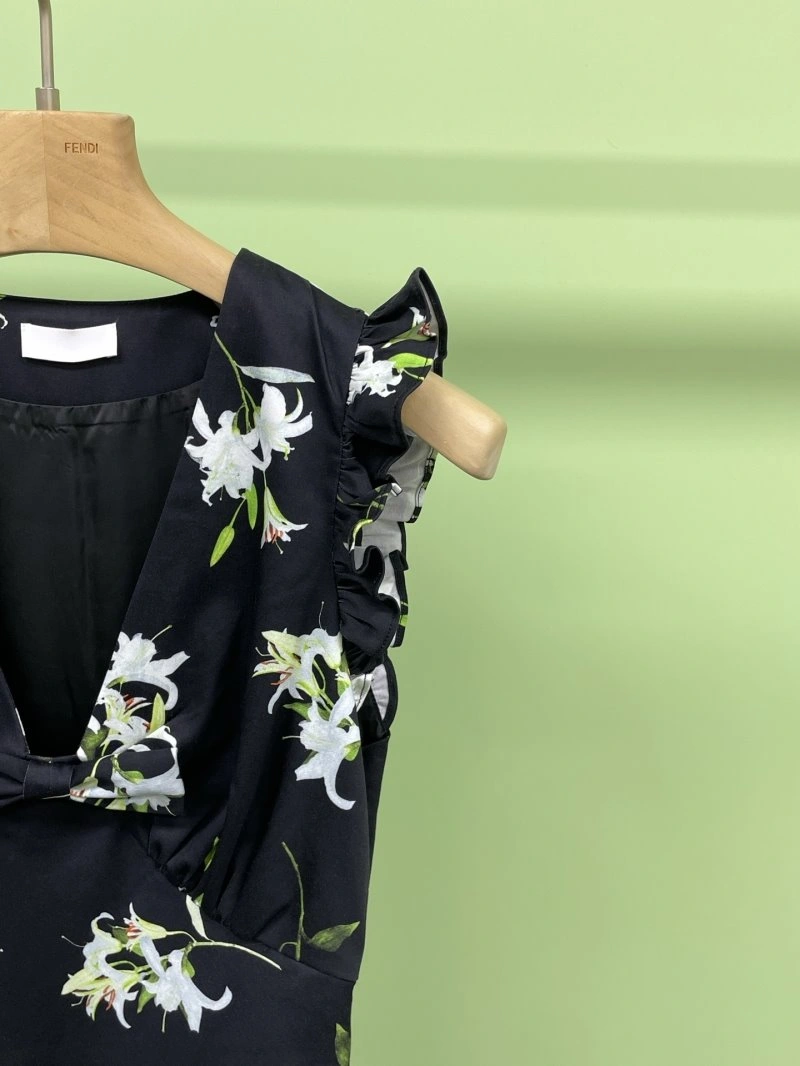 Real Unclassified Brand Dress