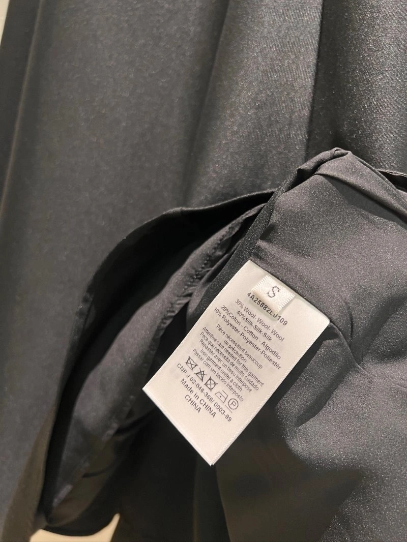 Exact replica Unclassified Brand Dress